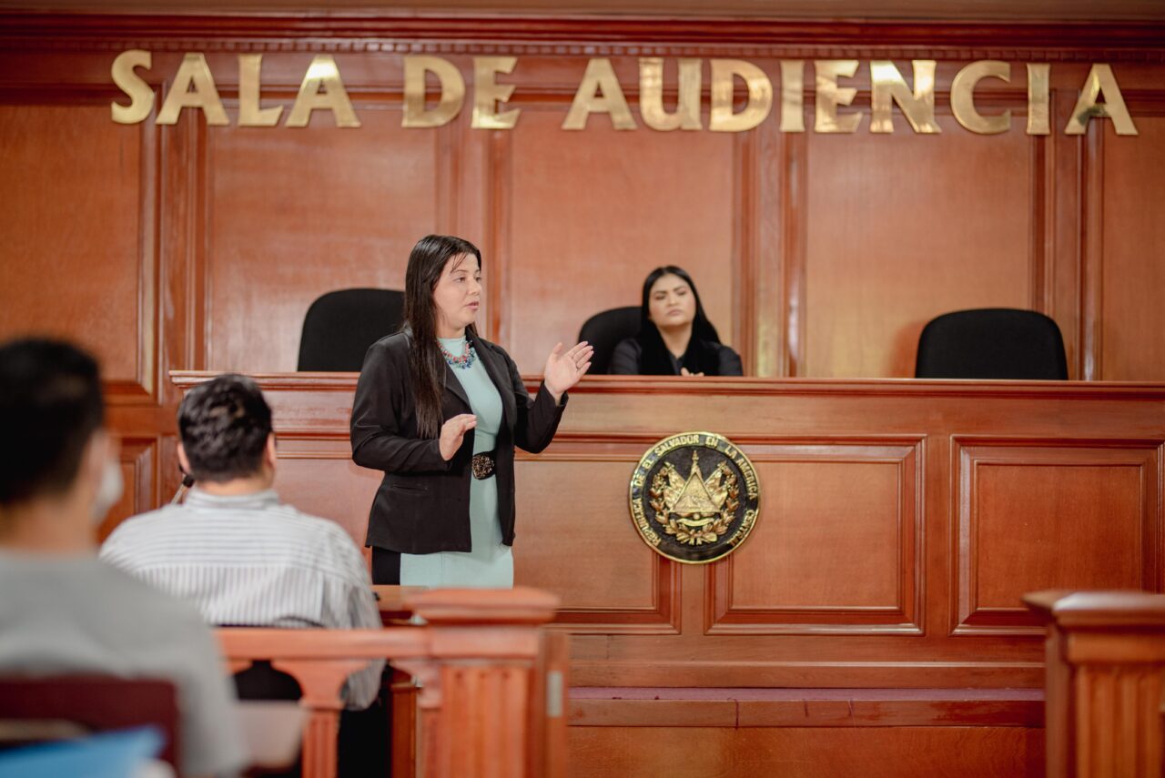 Licenciatura en Ciencias Jurídicas - Universidad Gerardo Barrios | UGB